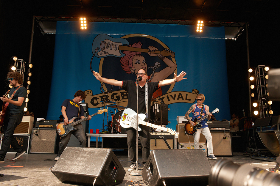 Blitzkrieg Shop! Photos of CBGB Fest's Times Square Invasion | SPIN SPIN