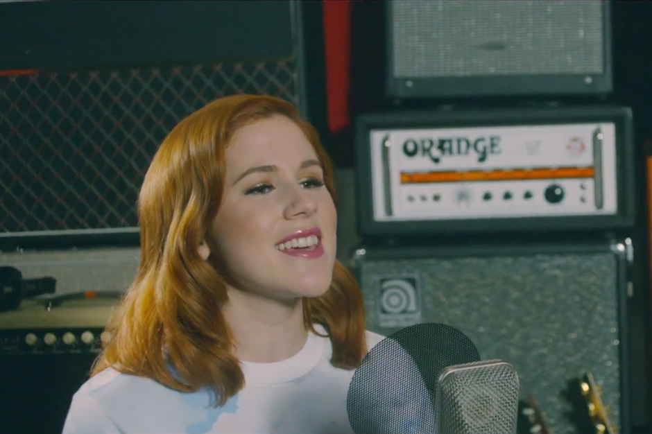 Watch Katy B’s Devastating, Unplugged ‘What Love Is Made Of’ Video | SPIN