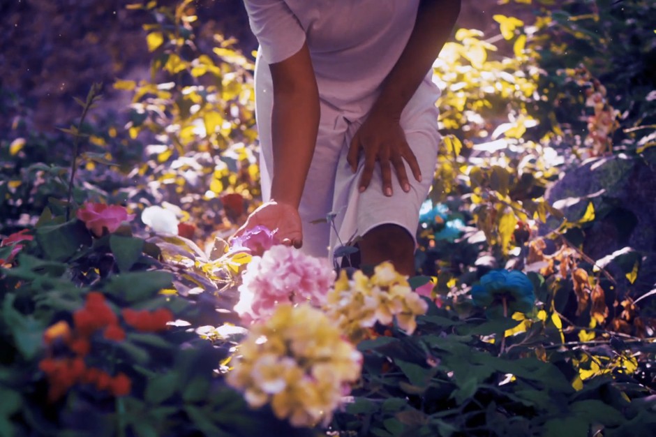 SZA Climbs Trees in Mystical 'Ice Moon' Video - SPIN