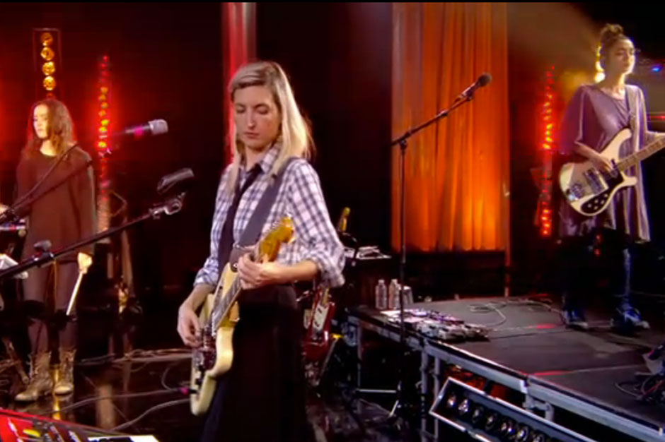 Watch Warpaint Play Four Bewitching Songs in France | SPIN