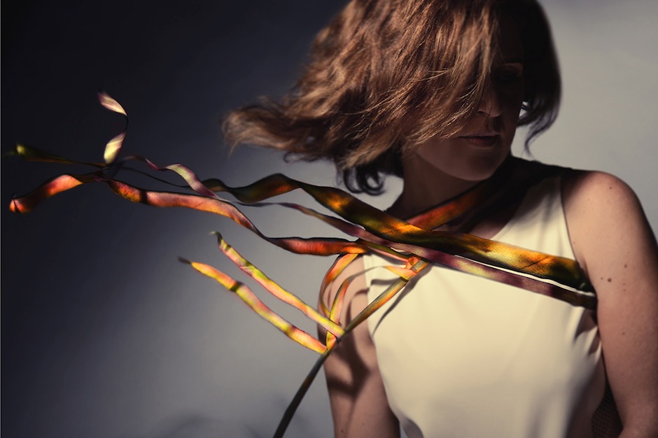 Mirah Tunes in on 'Radiomind,' From First Solo Album Since 2009 - SPIN