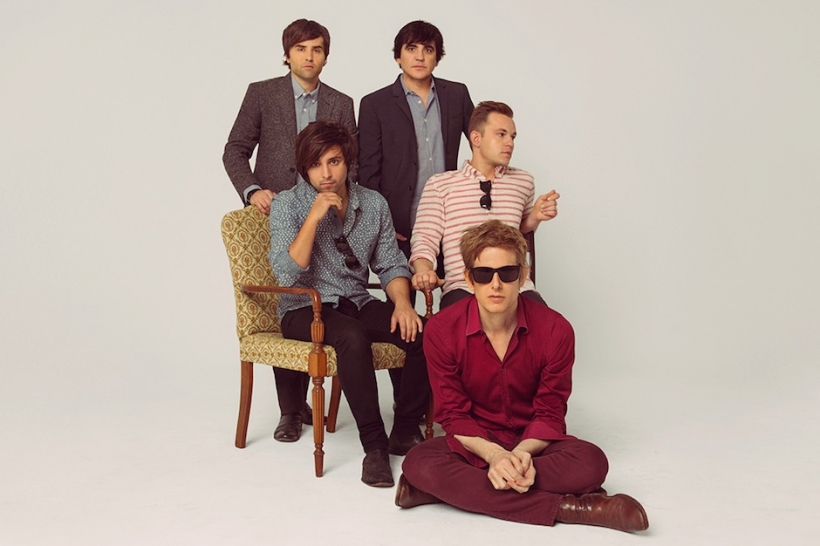 Watch Spoon Debut a New Song in Live Stream - SPIN