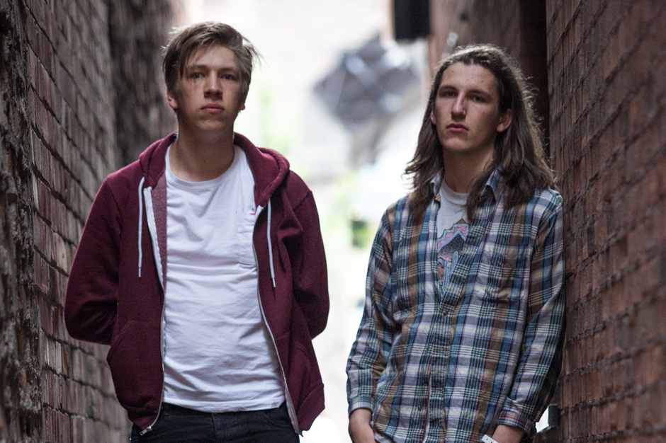 Watch Drenge's Fierce Stage Show in Live 'Face Like a Skull' Video - SPIN