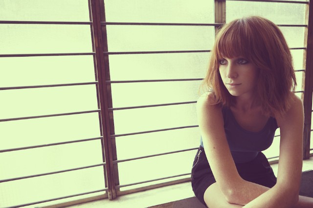 Laura Welsh Embraces the Swelling Pain on ‘Breathe Me In’ | SPIN