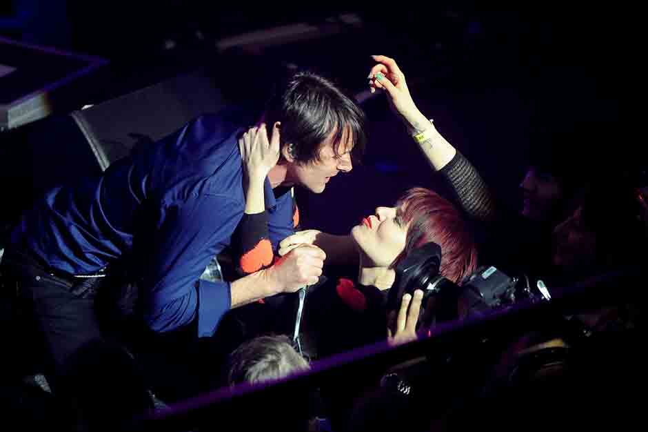 Suede Debut ‘What I’m Trying to Tell You’ at the NME Awards | SPIN