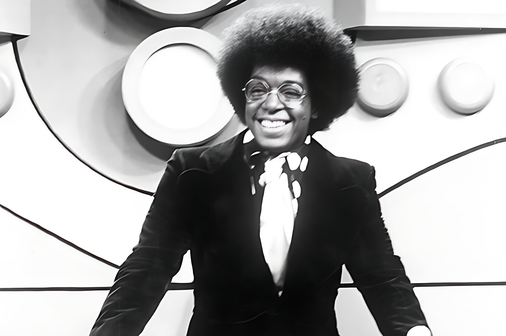 Don Cornelius: 'Soul Train' 's Silky-Smooth Conductor Remembered by ...