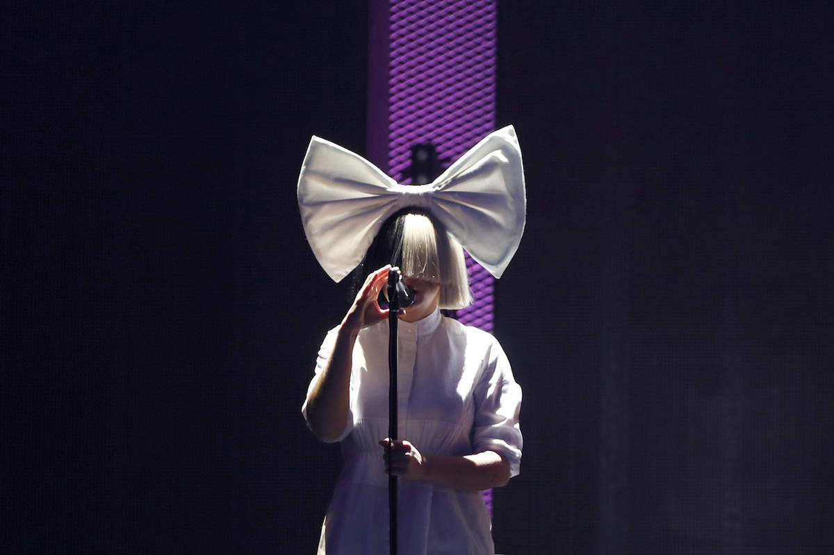 Sia – "Rainbow" - SPIN