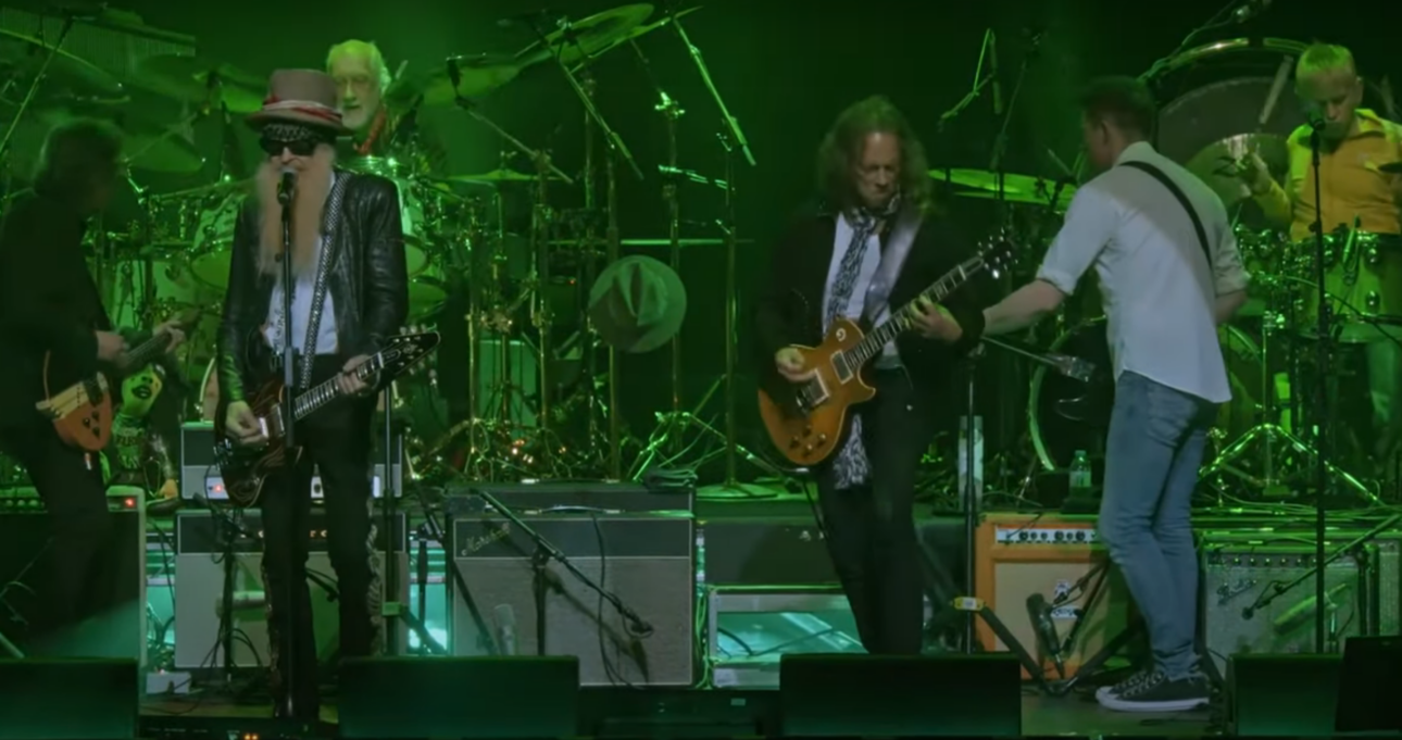 Kirk Hammett, Mick Fleetwood Jam on Peter Green Tune