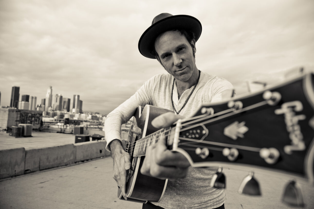 Dr. Zwig Unveils Latest Single 'Nowhere to be Found' - SPIN