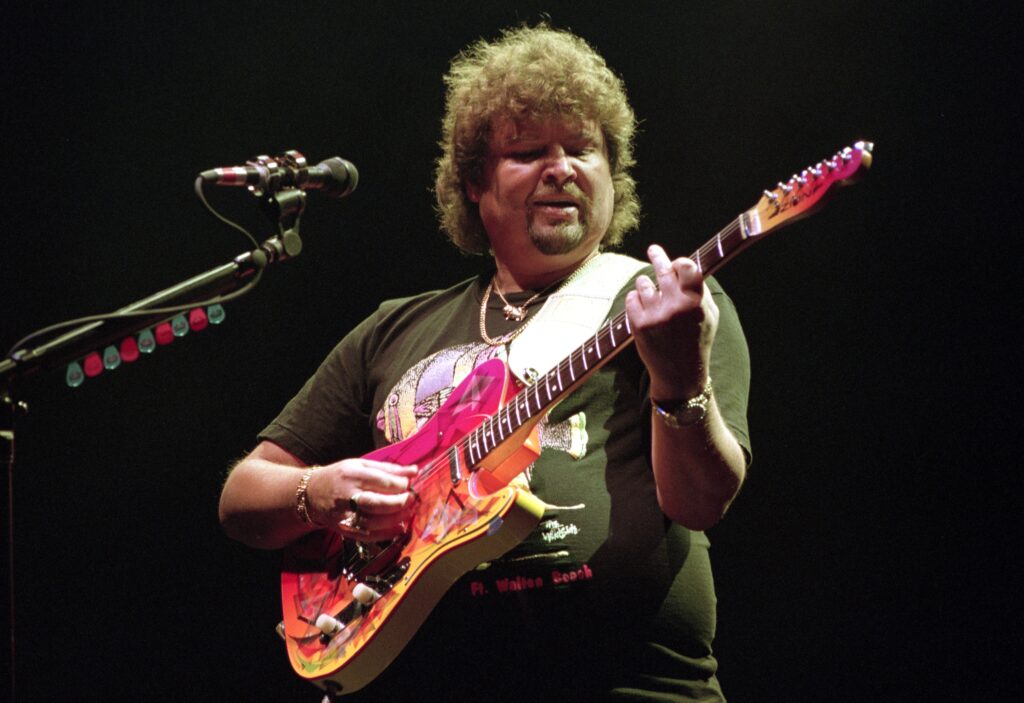 Jeff Cook, Alabama Co-Founder and Guitarist, Dies at 73 - SPIN