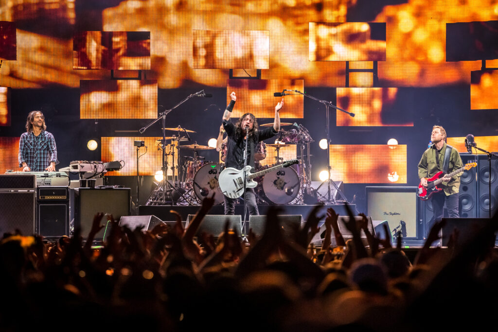 Foo Fighters Say Powerful Goodbyes On Epic 'The Teacher' - SPIN