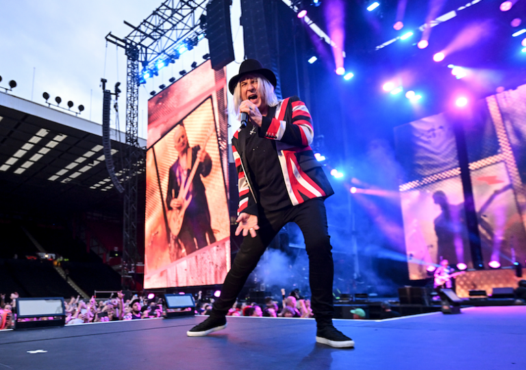 The Drastic Life of Joe Elliott - SPIN