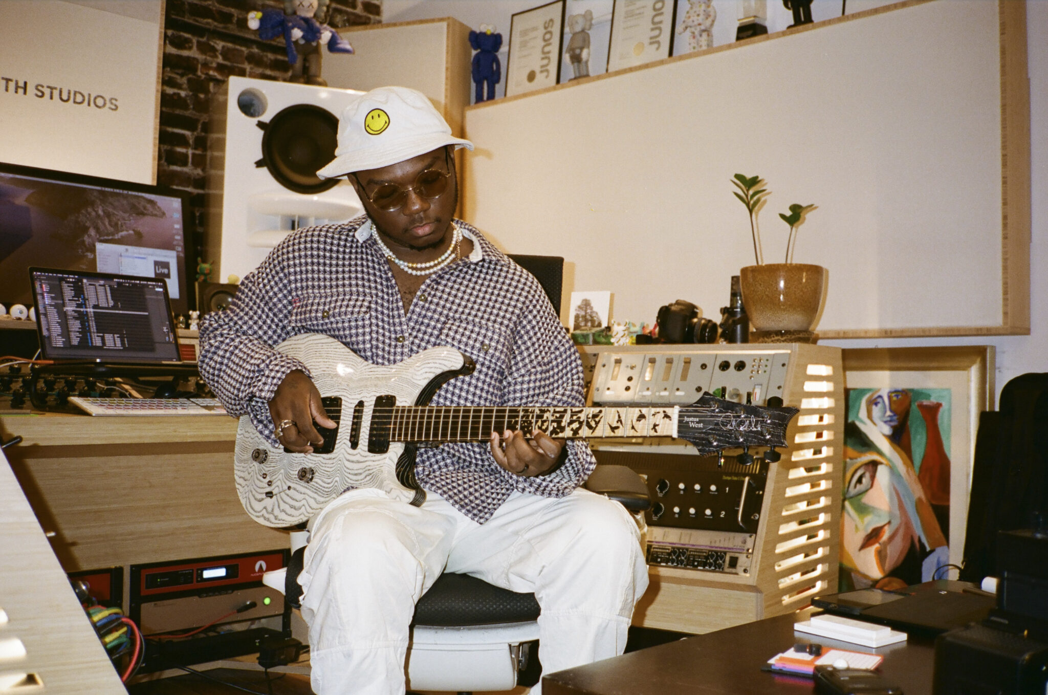 Justus West Carved His Own Path as Hip-Hop’s Lead Guitarist - SPIN