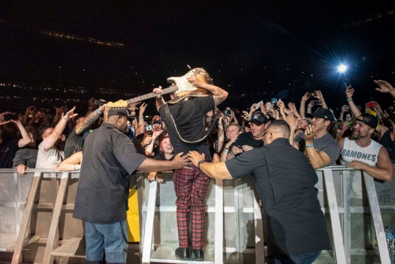 The 22 Greatest Two-Person Bands of All Time - Spin