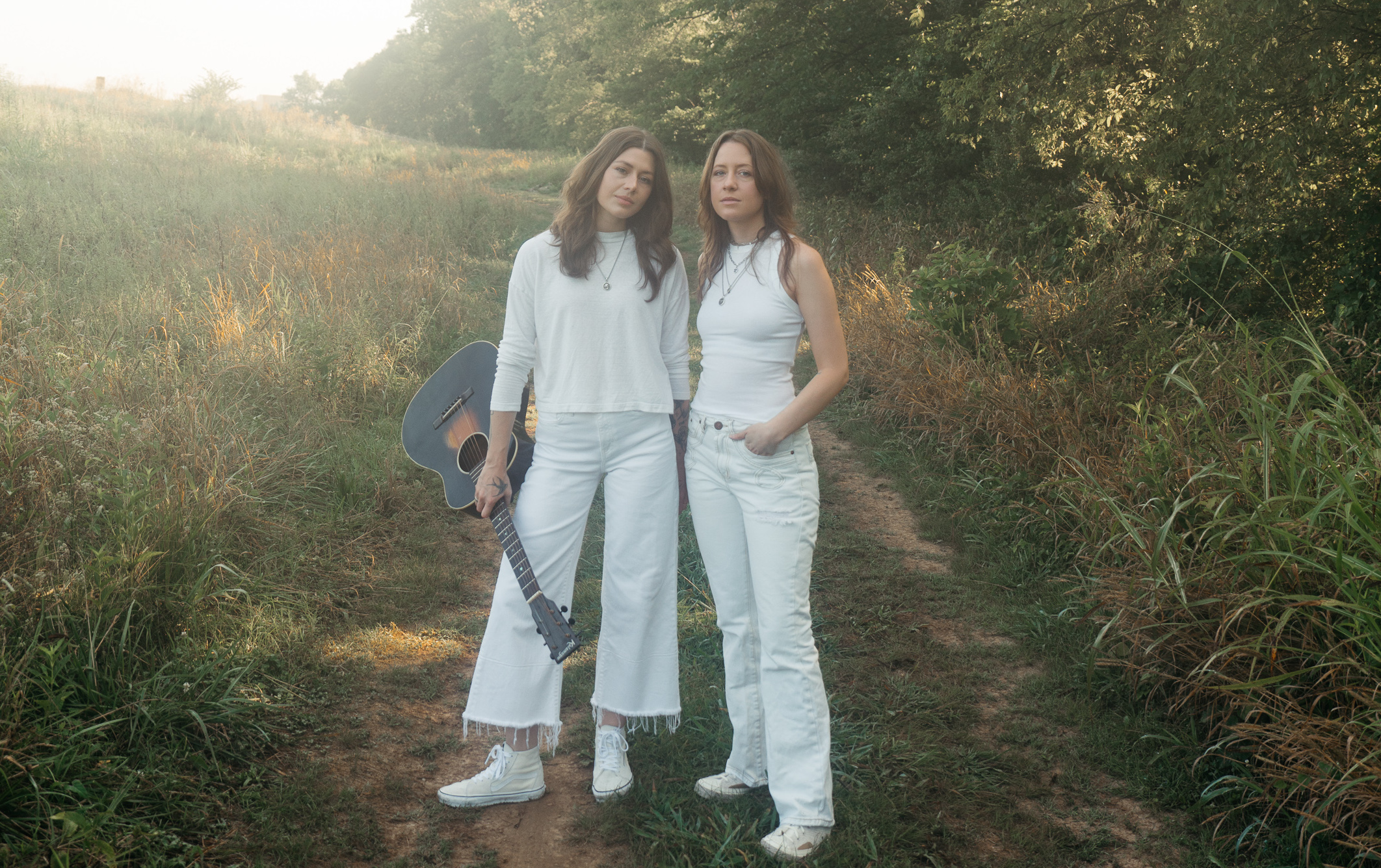 Larkin Poe Strips Down For 'Acoustic Companion' EP - SPIN