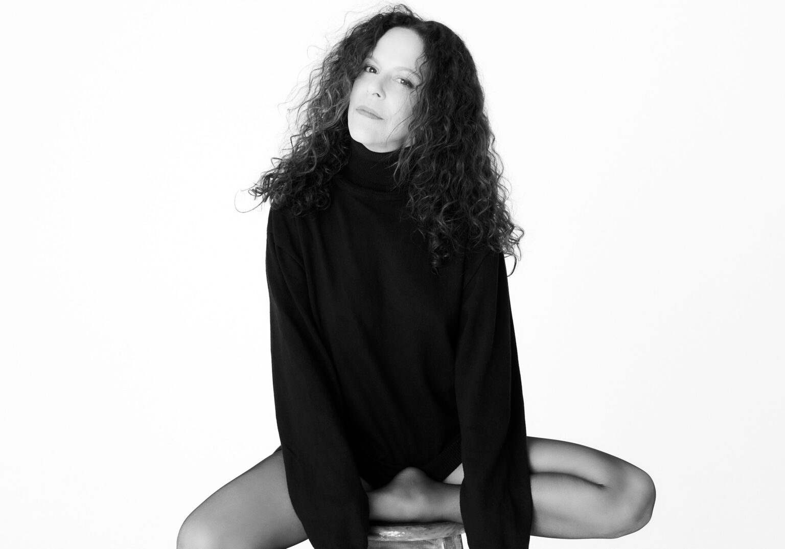 Bebel Gilberto Wrestles With Love, Loss & Bossa Nova Legacy On ...