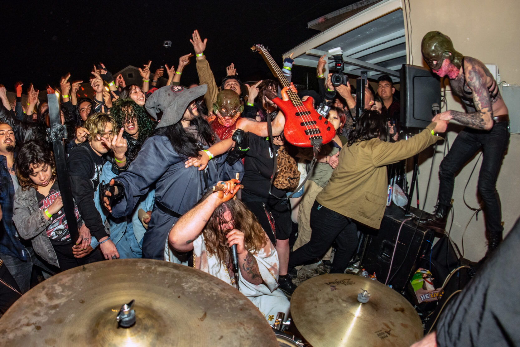 Ode to East L.A. Punk and the Backyard Gigs We Inherited - SPIN