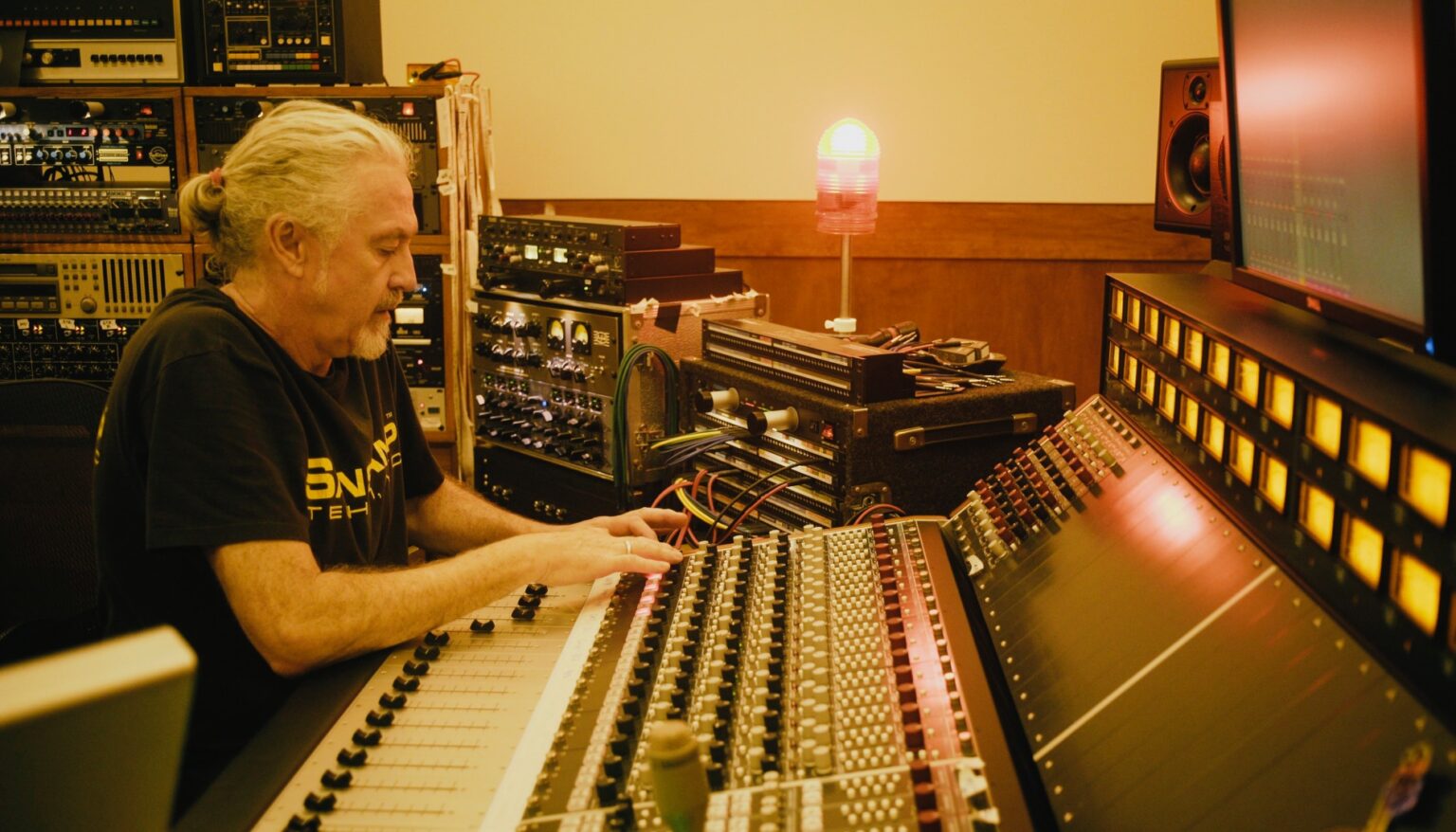 Kevin Moloney On Producing Sinéad O’Connor’s 'The Lion and the Cobra ...