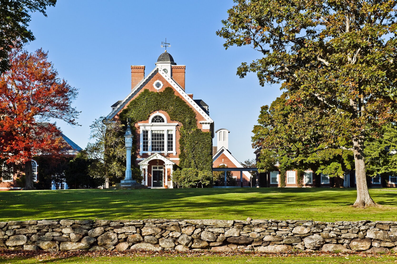 Lo Moon’s Matt Lowell Tells Us About the Song That ‘Felt Like Water’ - SPIN