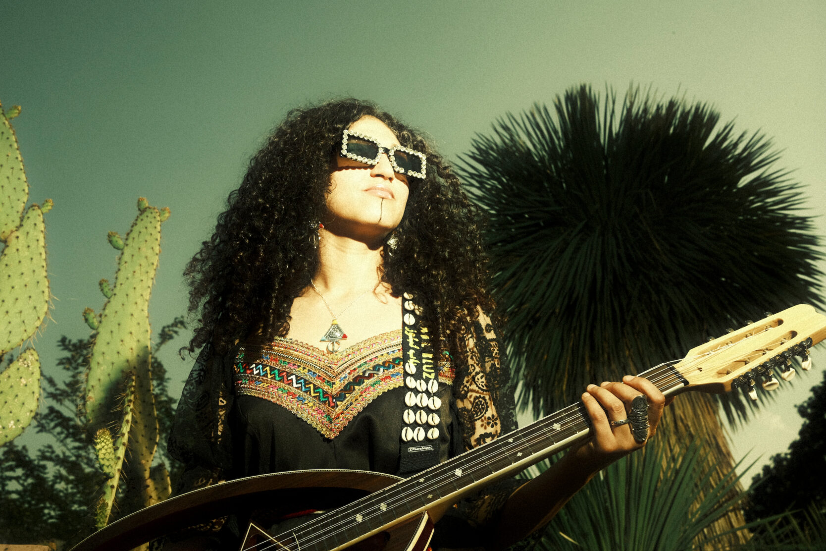 With Masterful Swaken, Bab L' Bluz Defy Limits of Style and Space-Time ...