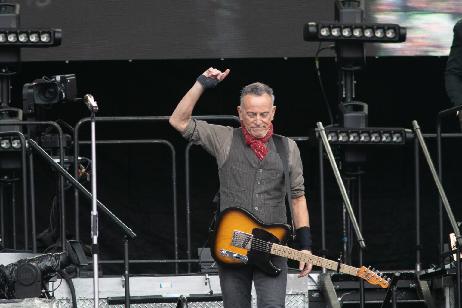 Bruce Springsteen Soundtracks Imaginary Western On 'Faithless' - SPIN