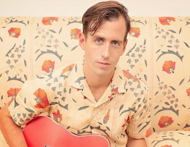 WHO IS ALEXANDER HOWARD - SPIN