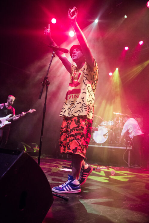 The Truth Behind EMF’s 1990 Smash Hit 'Unbelievable' - SPIN