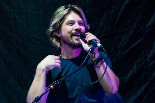Taylor Hanson on Social Media's 'Beautiful,' 'Toxic' Power of Instant ...