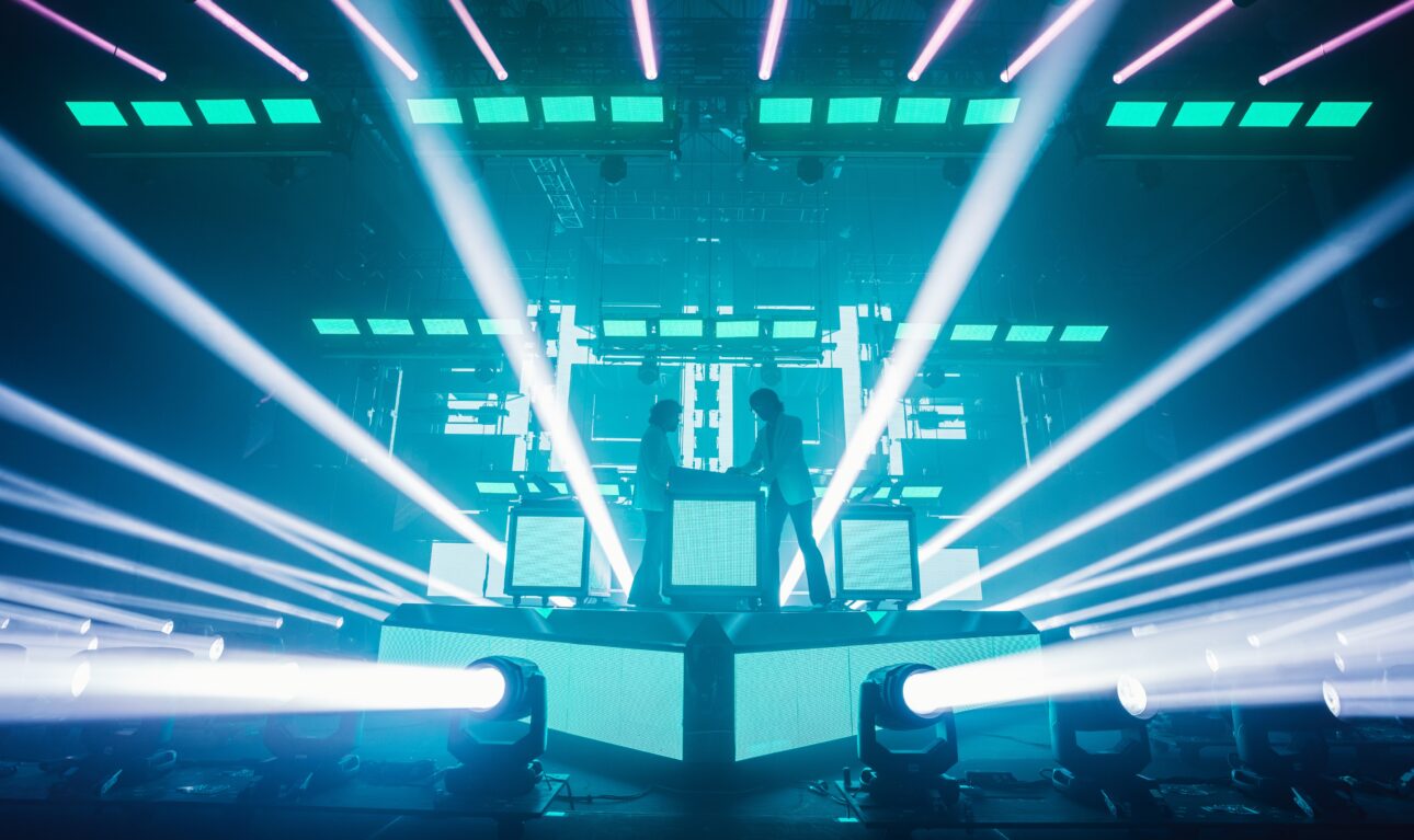 Justice Dazzle At New Venue Brooklyn Storehouse - SPIN