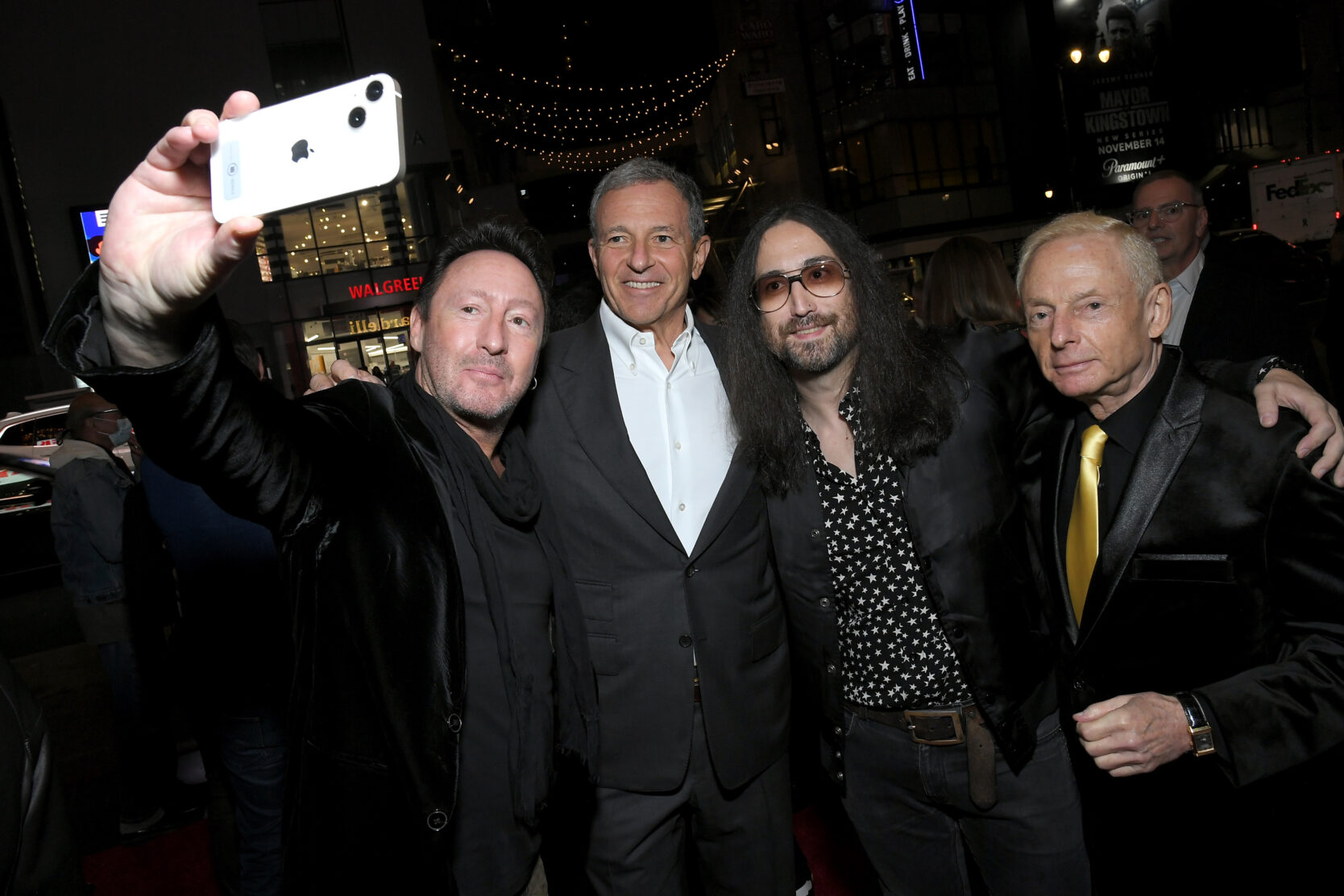 Friends, Forever: Elliot Mintz On His Decade With John And Yoko - SPIN