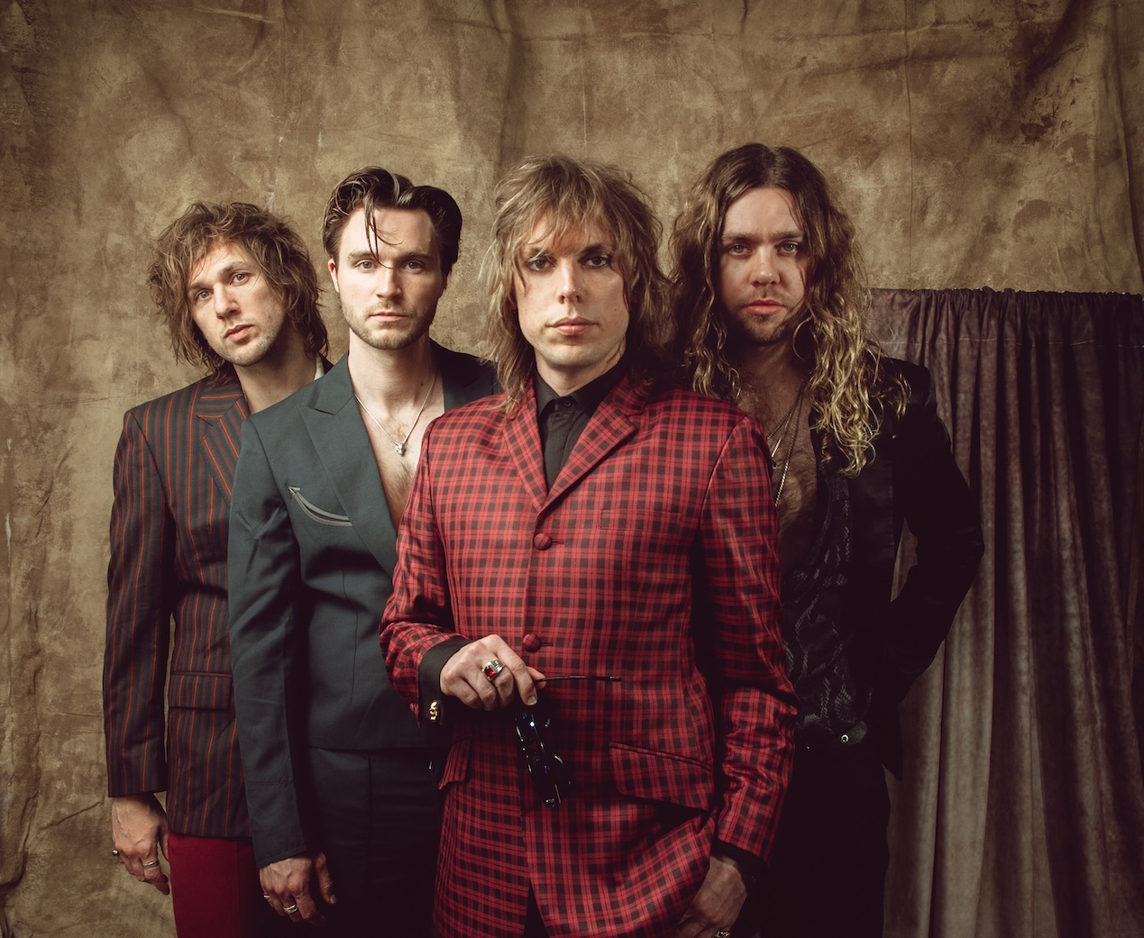 The Struts’ Luke Spiller ‘Can’t Stop Talking’ - SPIN
