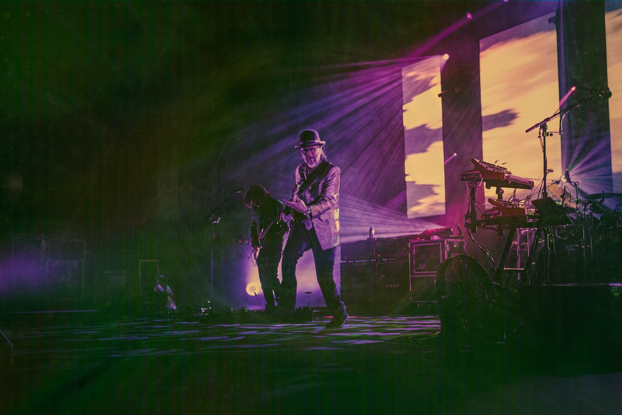 3 Questions with Les Claypool - SPIN