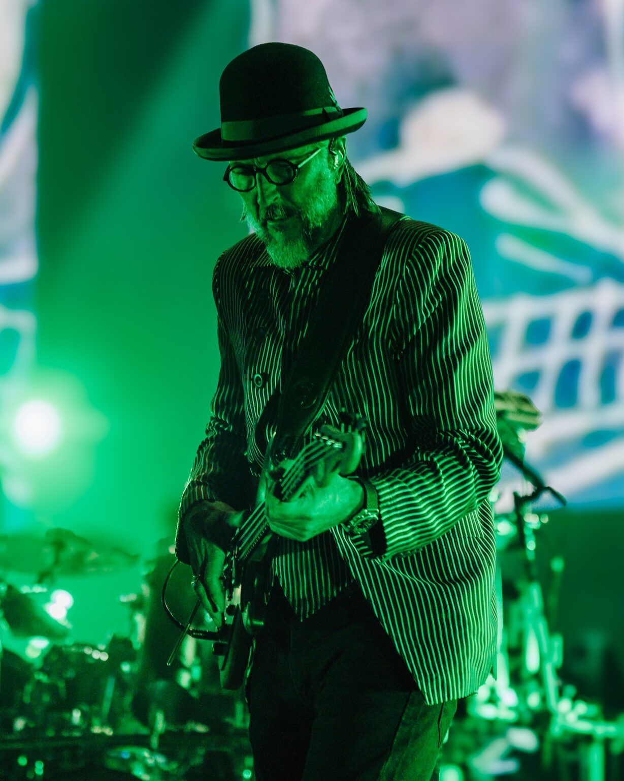 3 Questions with Les Claypool - SPIN