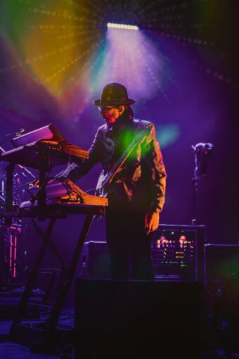 3 Questions with Les Claypool - SPIN