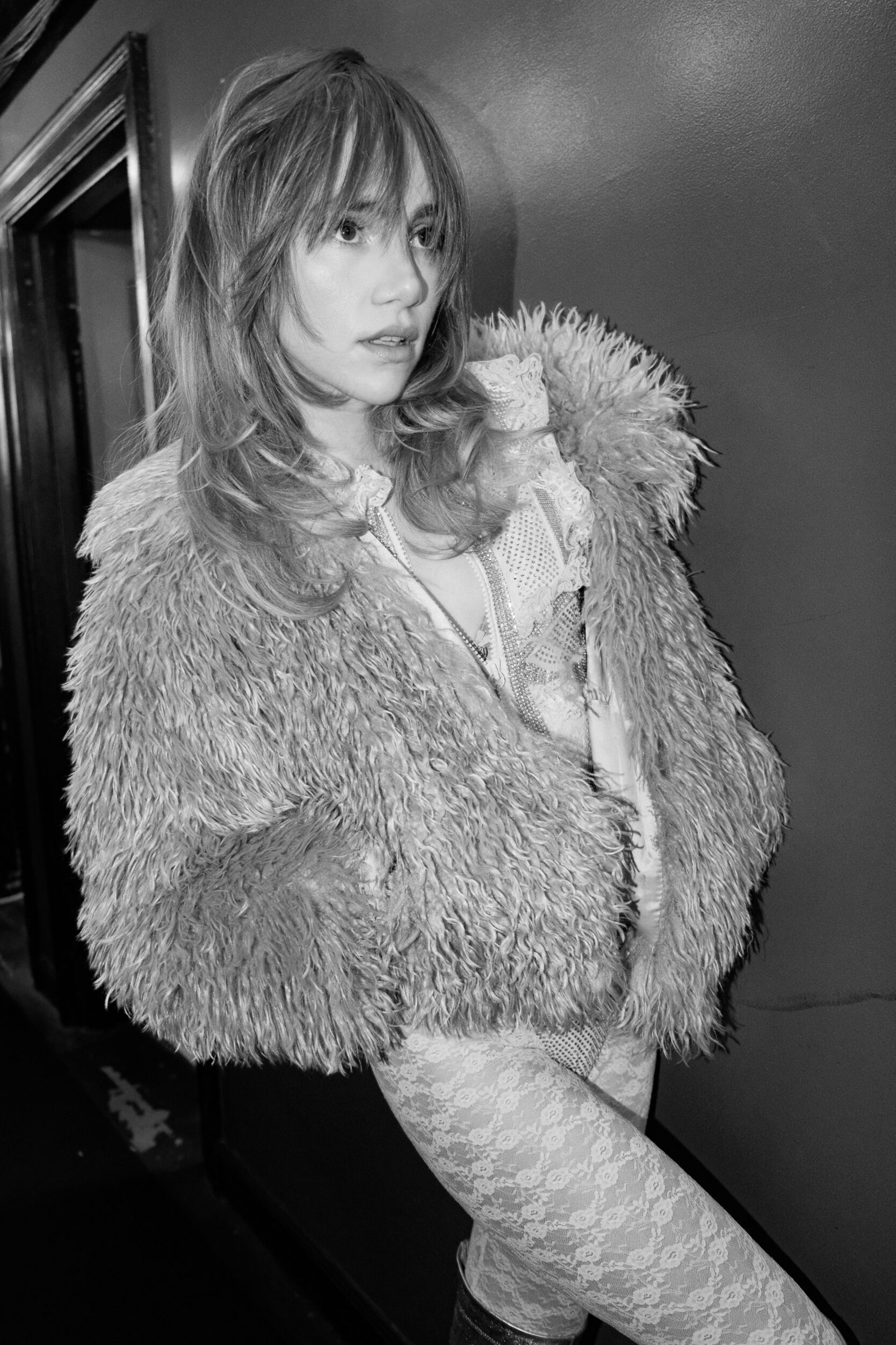 Snapped: Suki Waterhouse’s Memoir of a Sparklemuffin (A Photo Essay) - SPIN