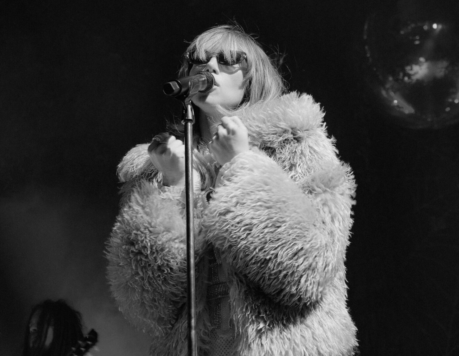 Snapped: Suki Waterhouse’s Memoir of a Sparklemuffin (A Photo Essay) - SPIN