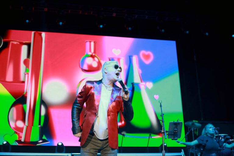 40 Years Later, Andy Bell Is Still Lifting People Up - SPIN