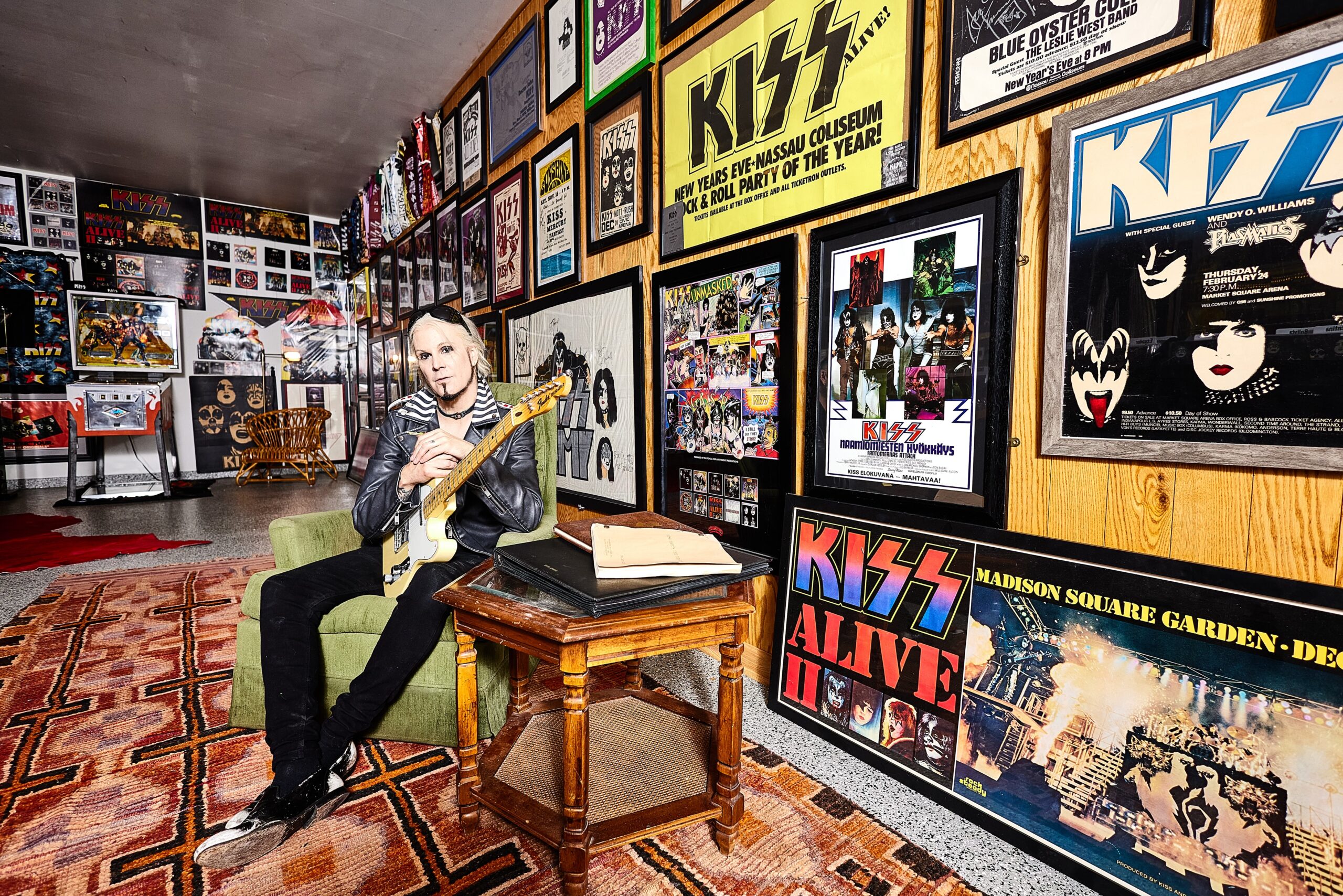 John 5 Talks Renowned Kiss Collection On 'Lipps Service' - SPIN