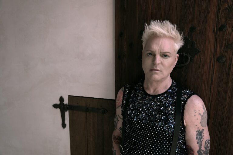 40 Years Later, Andy Bell Is Still Lifting People Up - SPIN