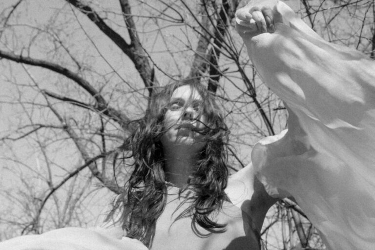 Chelsea Wolfe’s Gothic Heart - SPIN