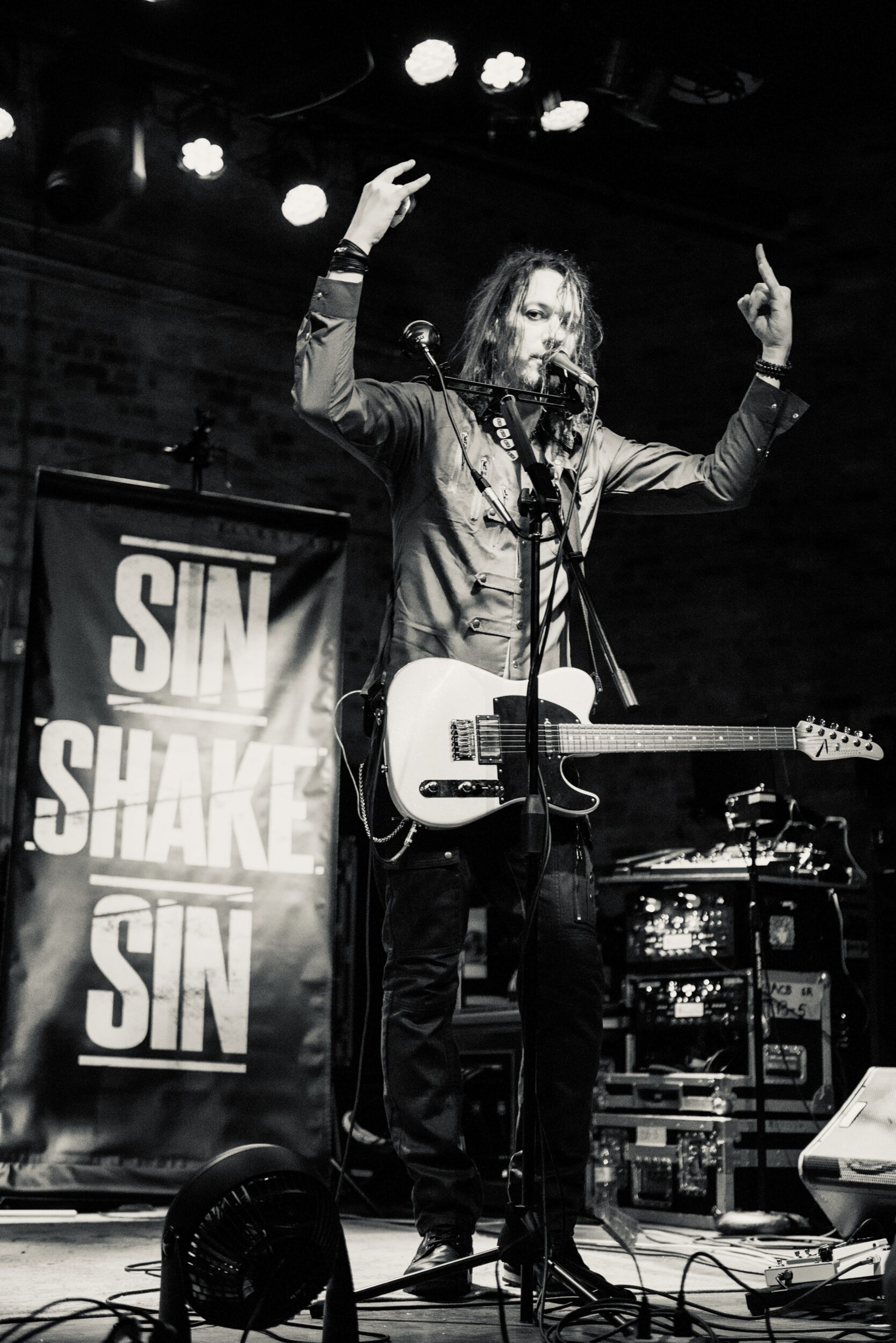 Sin Shake Sin Blazes a Trail of Raw Rock with “Misinformation” - SPIN