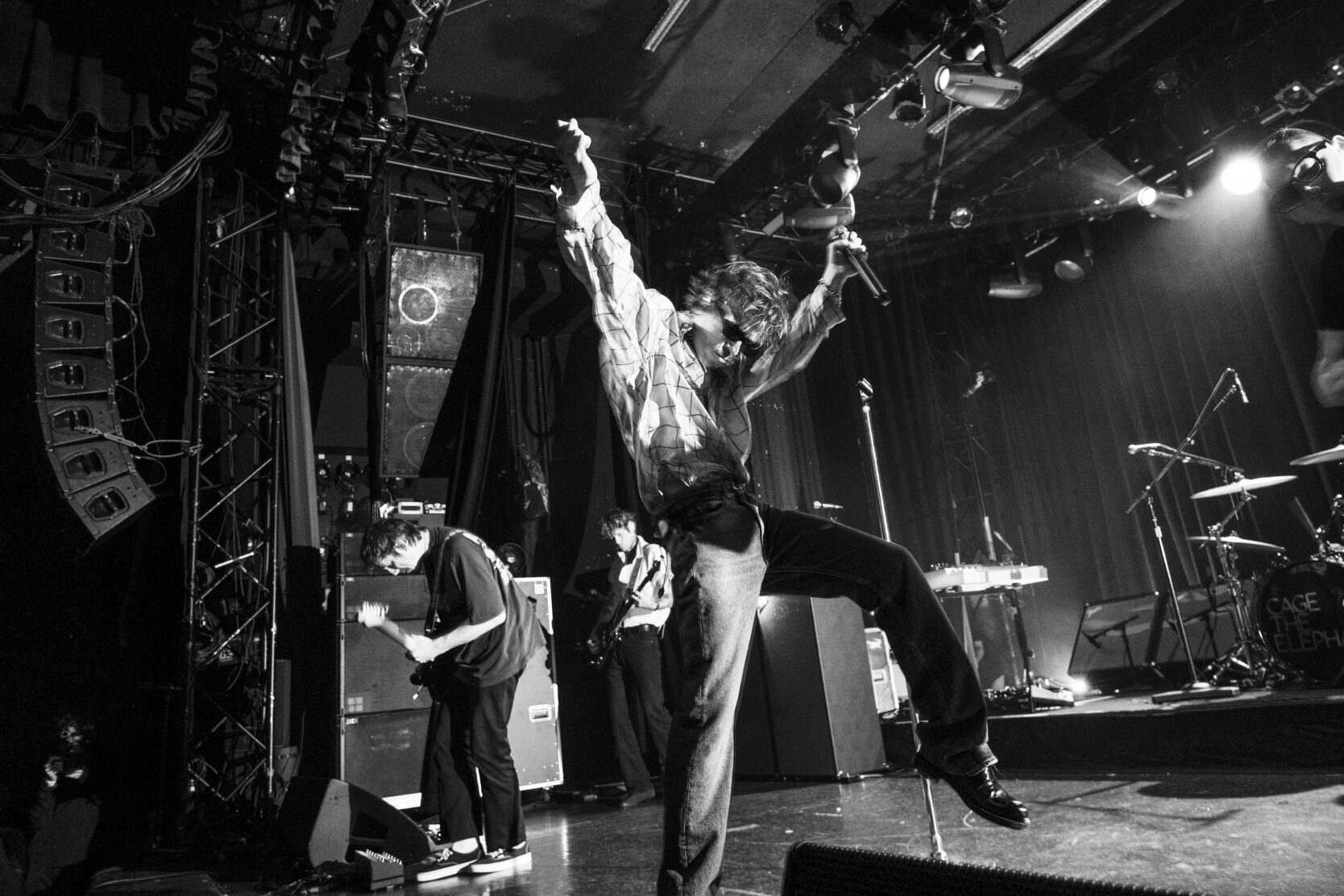 Snapped: Cage The Elephant Takes Over the El Rey (A Photo Essay) - SPIN