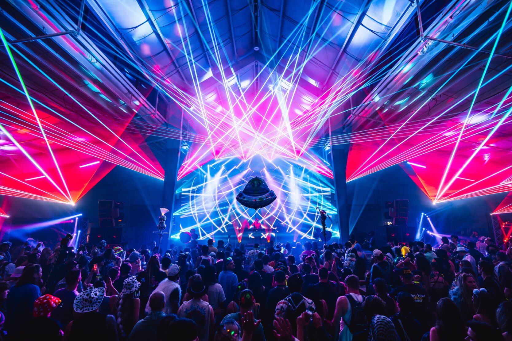 Snapped: Passion Pit Debuts at Cascade Equinox with Rare DJ Set (A ...