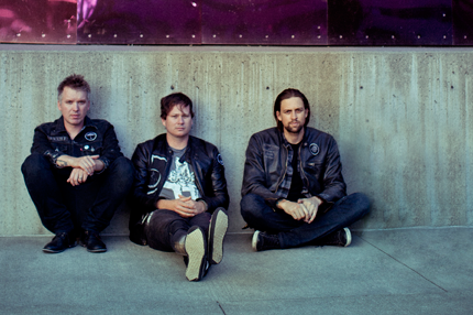 Angels & Airwaves, ‘Love: Part Two’ (To the Stars) | SPIN