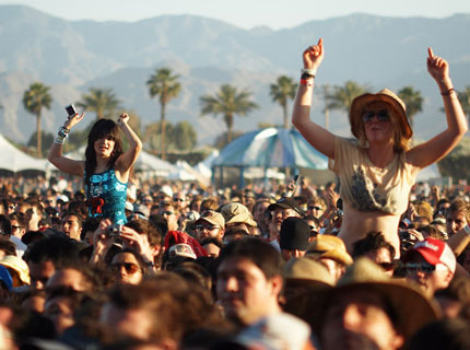 AT&T blue room to Rebroadcast Coachella 2007 Highlights | SPIN SPIN
